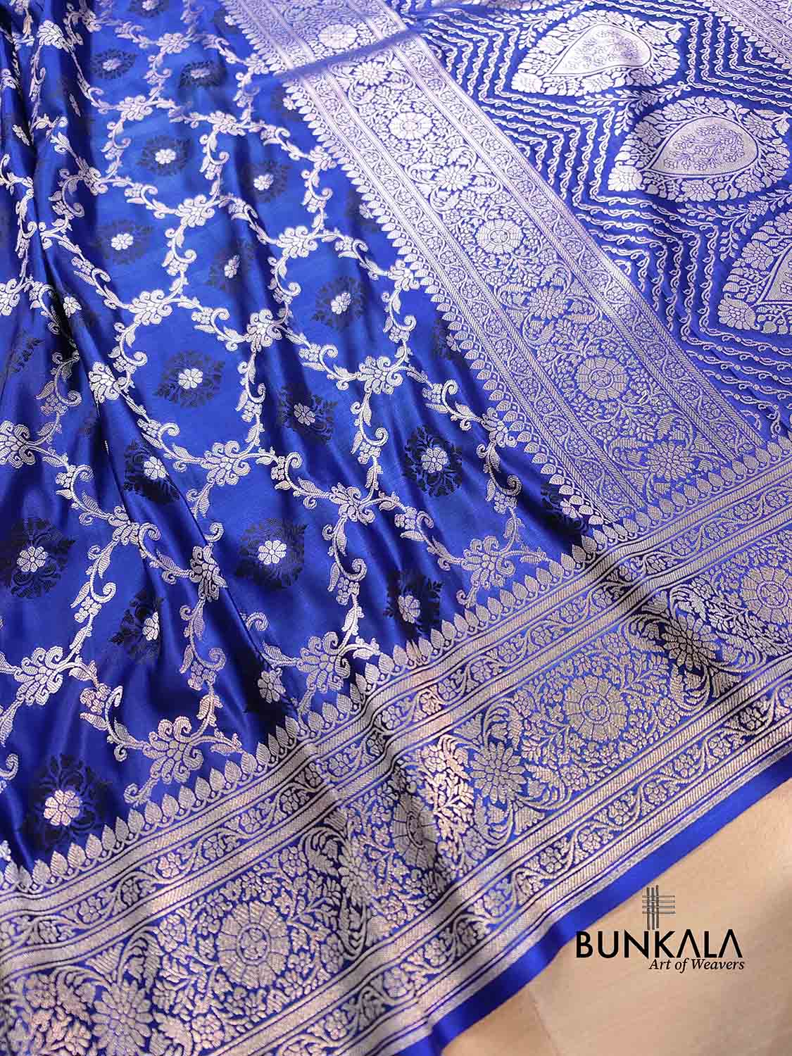Shop Royal Blue Soft Mashru Silk Jamewar Weaved Jaal Banarasi Saree ...
