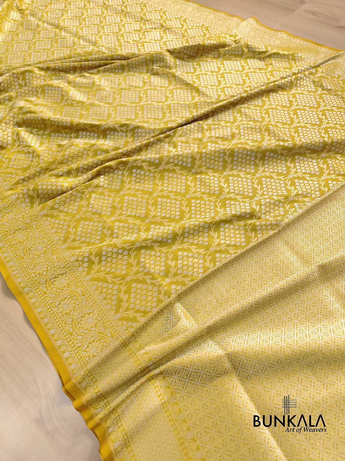 Shop Greenish Yellow Jangla Banarasi Silk Saree – BUNKALA